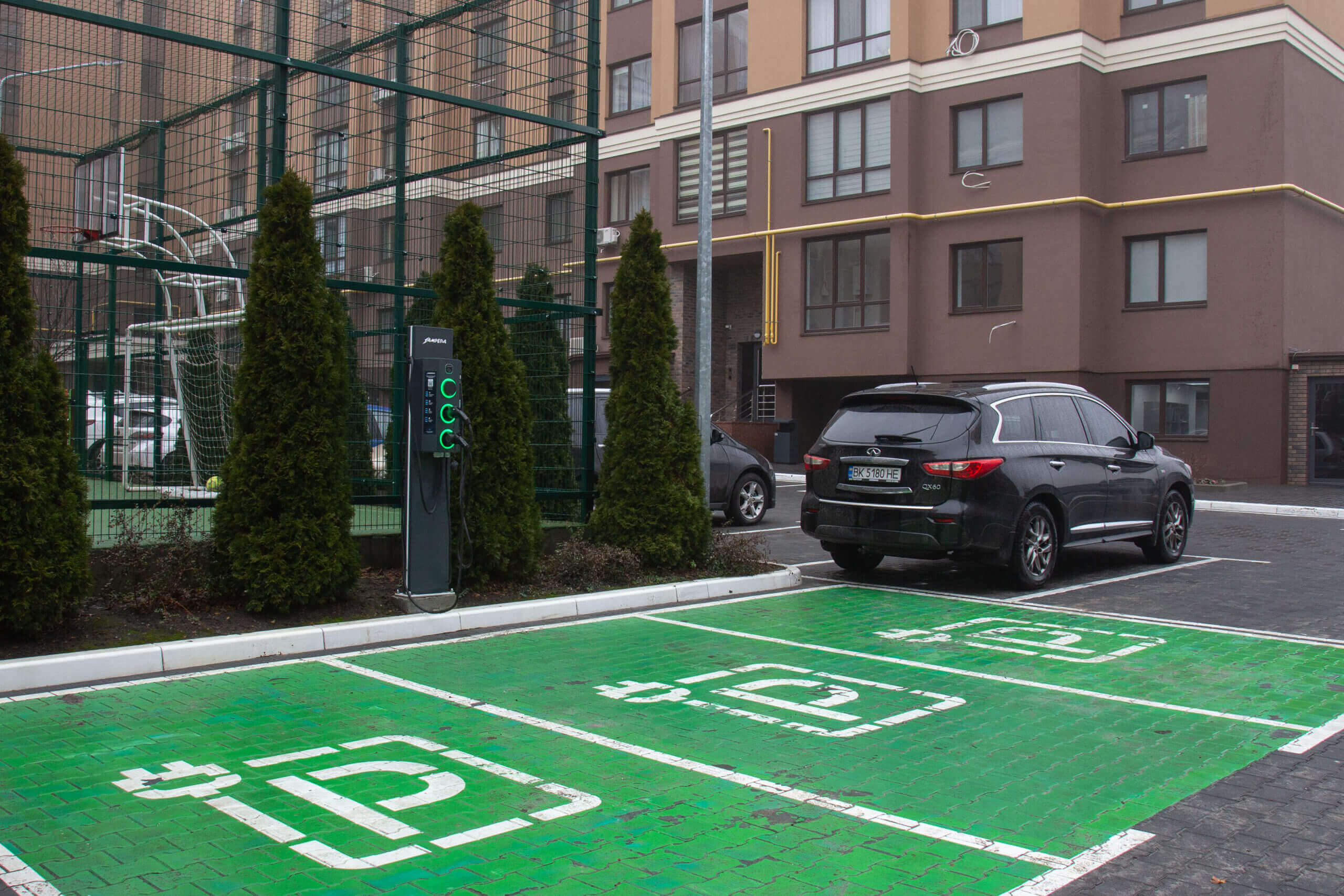 Commercial stations (eng) - Octa Energy